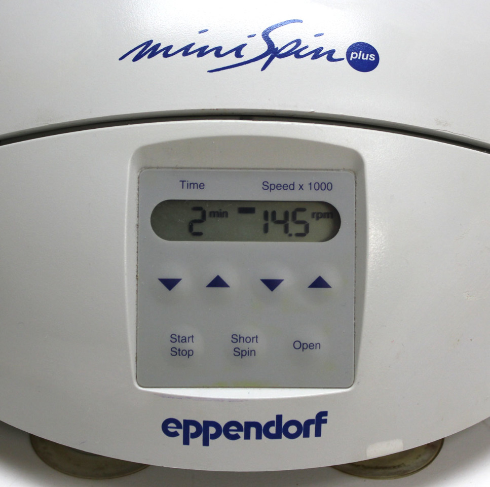 Eppendorf MiniSpin Plus Centrifuge with F45-12-11 Rotor and LId 5453 ...