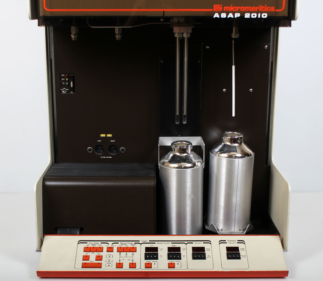 Micromeritics ASAP 2010 Accelerated Surface Area, Porosimetry System ...