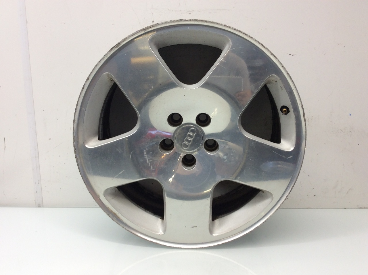 2000 2001 2002 Audi TT 17 Inch 5 Spoke Wheel 8N0601025H