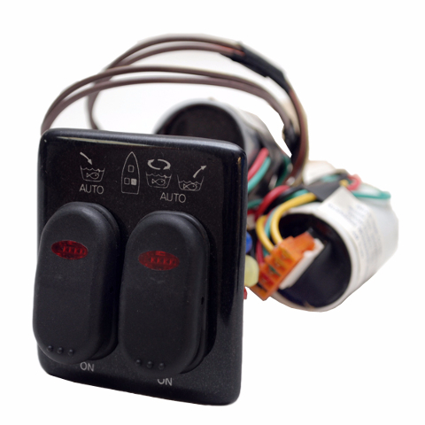 TRACKER 39452 BLACK 2 3/4 X 3 IN PLASTIC BOAT LIVEWELL SWITCH PANEL W ...