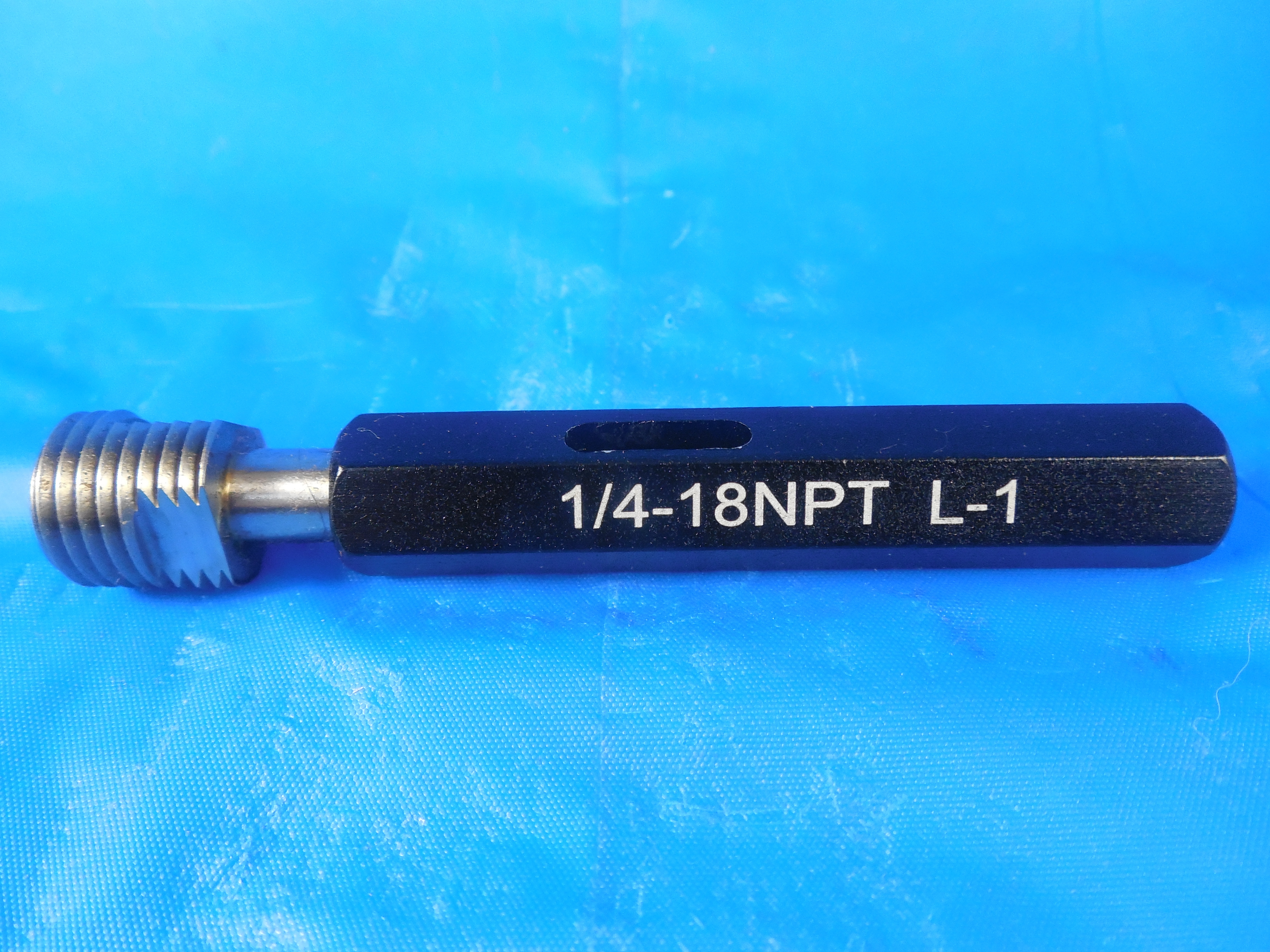 NEW 1 4 18 NPT L1 PIPE THREAD PLUG GAGE 25 250 N P T L 1 QUALITY new-1-4-18-npt-l1-pipe-thread-plug-gage-25-250-n-p-t-l-1-quality