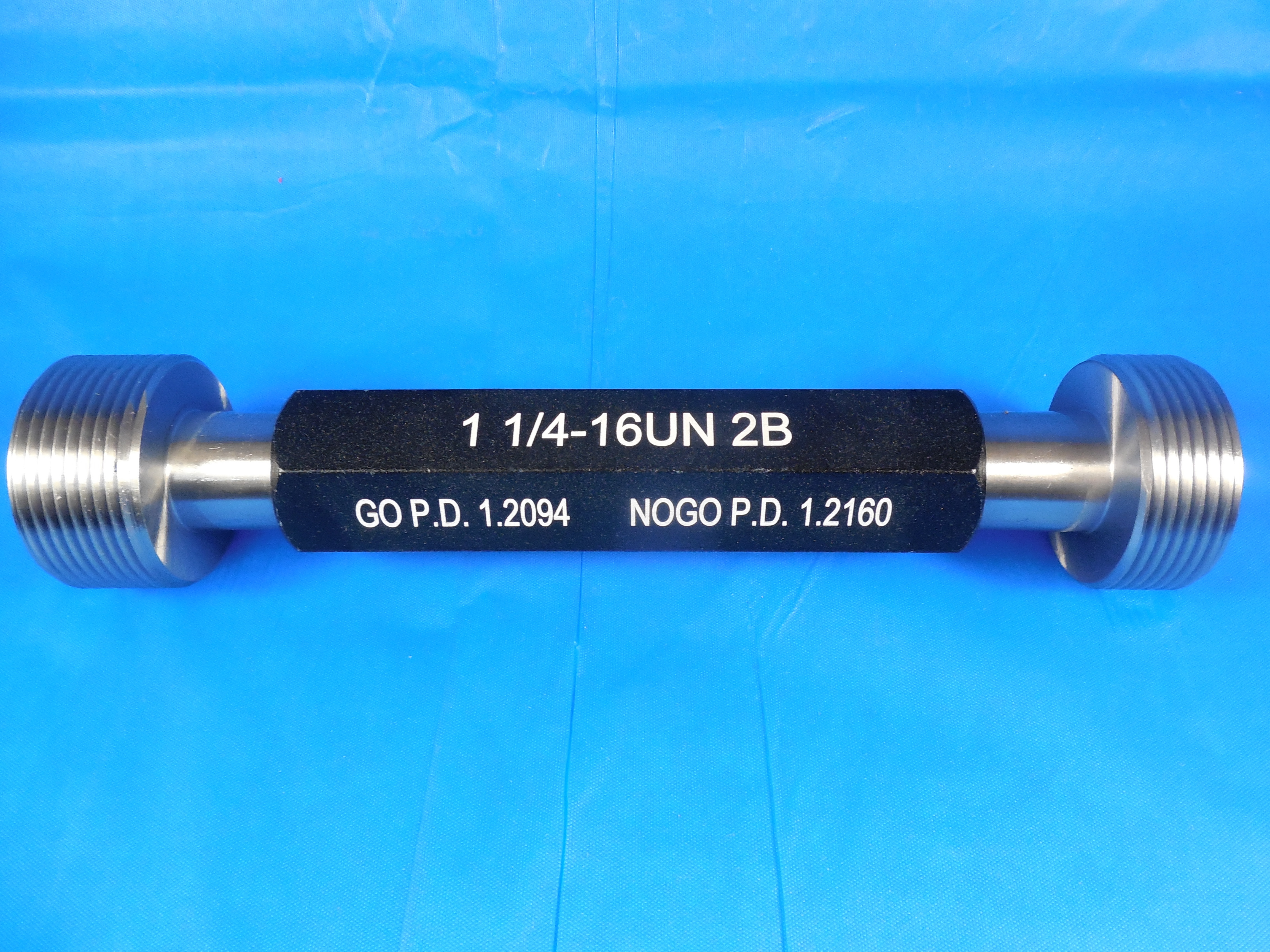 NEW 1 1 4 16 UN 2B THREAD PLUG GAGE 1 25 GO NO GO P D S 1 2094 1 NEW 1 1 4 16 UN 2B THREAD PLUG GAGE 1 25 GO NO GO P D S 1 2094 1