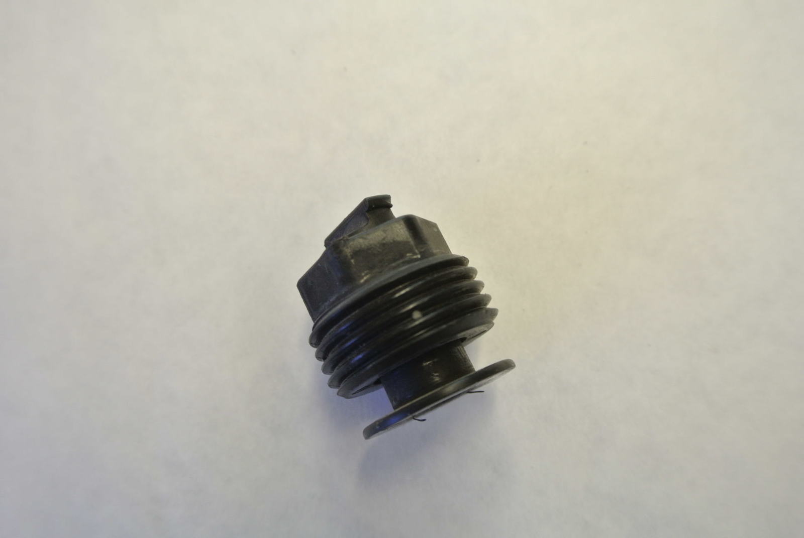 0778253 0436726 Plug & Nozzle Assembly Evinrude Johnson Overboard ...