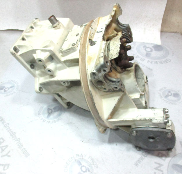 982878 OMC Chevy V8 Stringer Stern Drive Intermediate Housing | Green ...