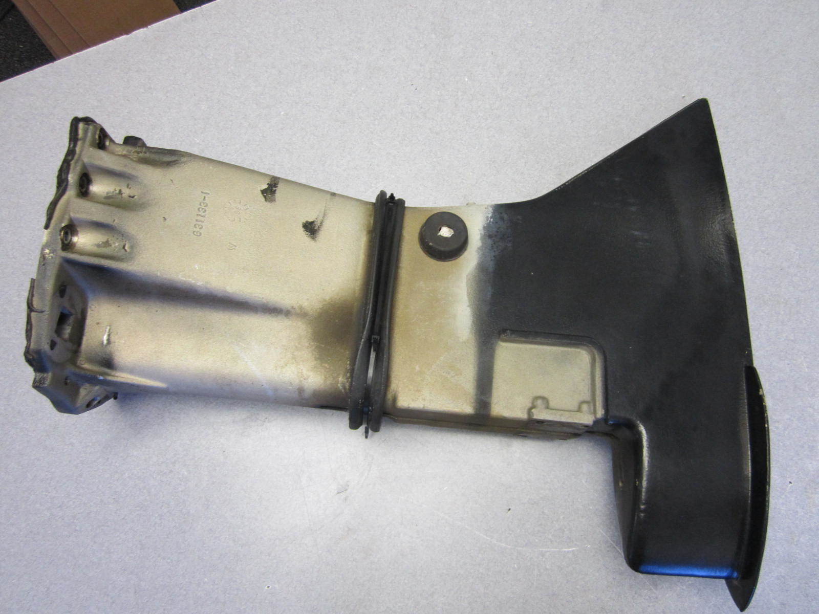 F631133-1 Force Outboard Motor Leg Midsection 25 Inch Models | Green ...