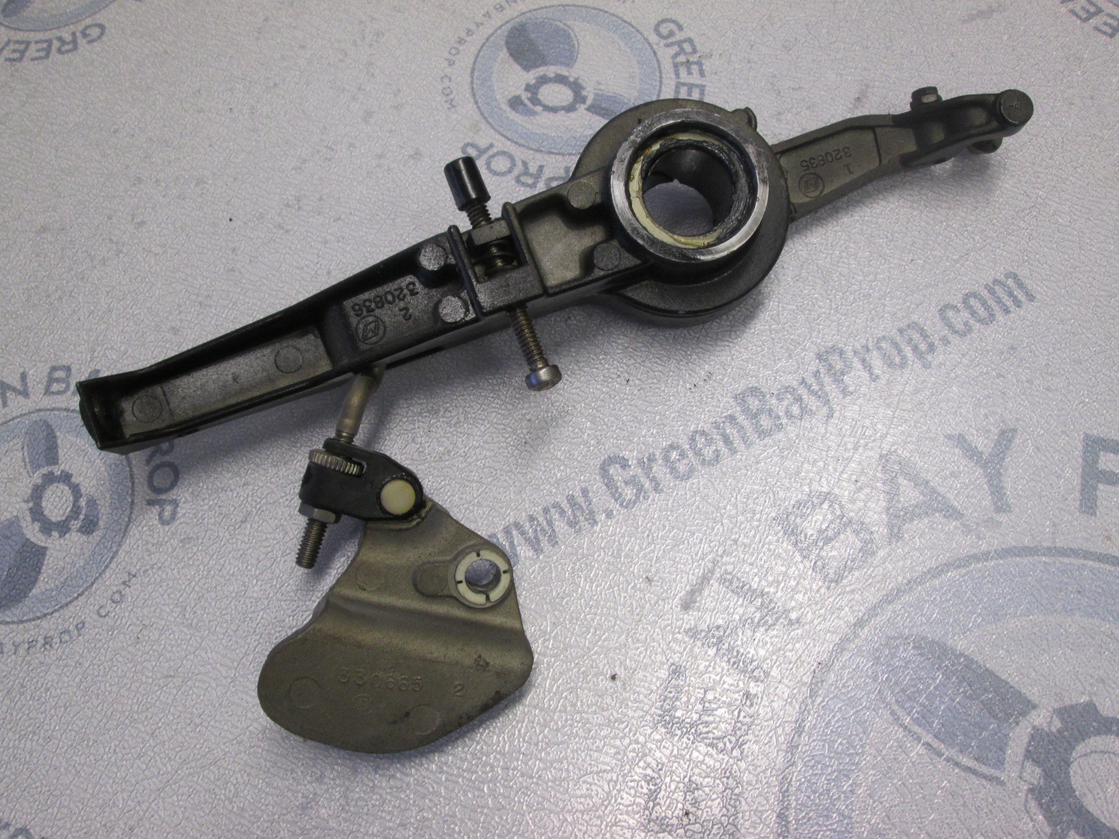 0320836 0389821 0330665 Spark Advance Throttle Lever and Cam Evinrude ...