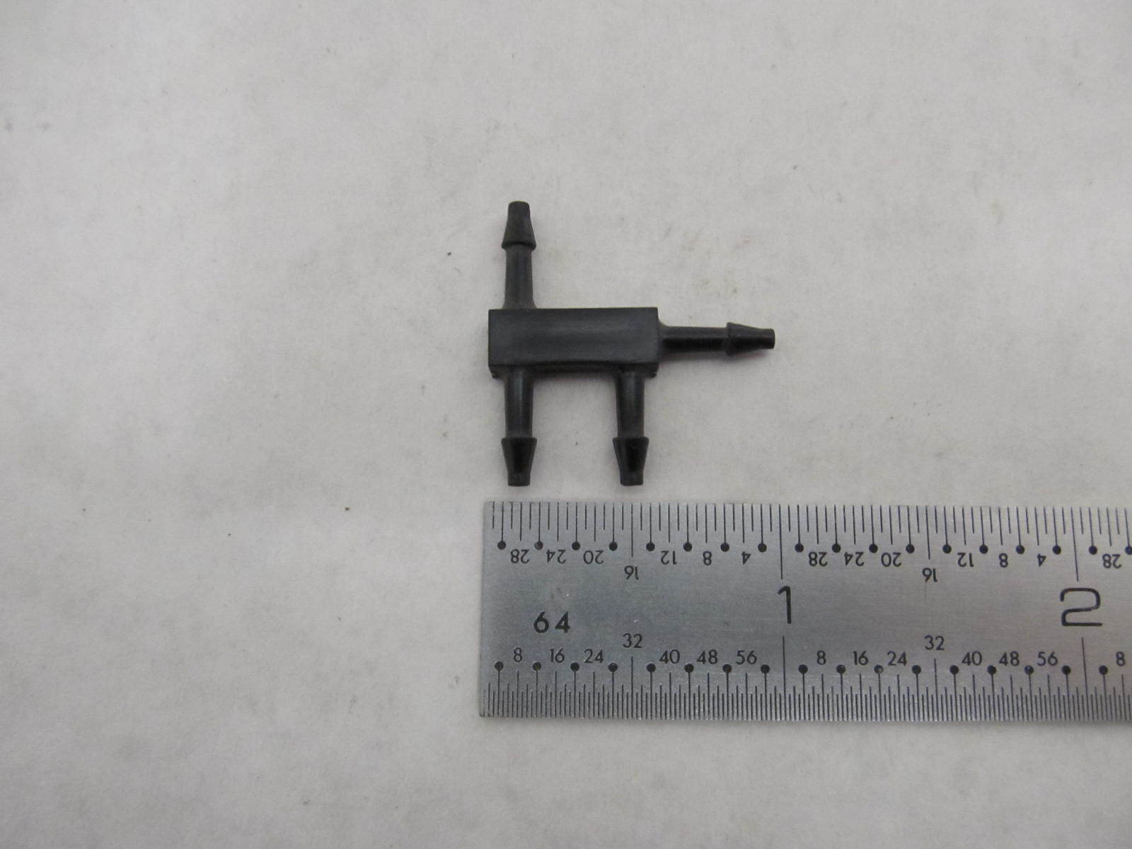 0325564 325564 OMC Evinrude Johnson Outboard Primer Lower Connector Tee ...