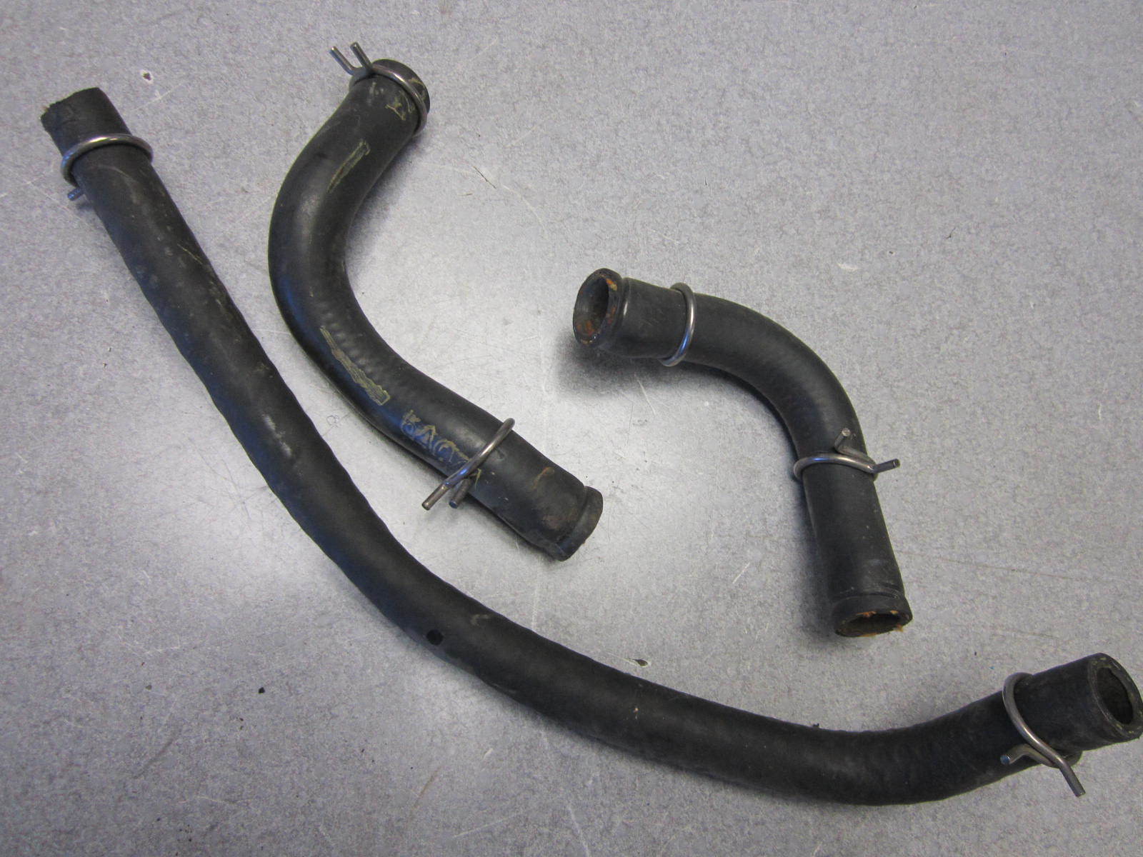 311554 311930 907806 OMC Stringer 120 Hp Water Recirculation Hose ...