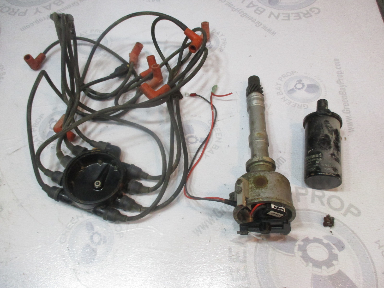 0381775 OMC Stringer V8 Chevy 210-245 Hp Electronic Distributor & Wires ...