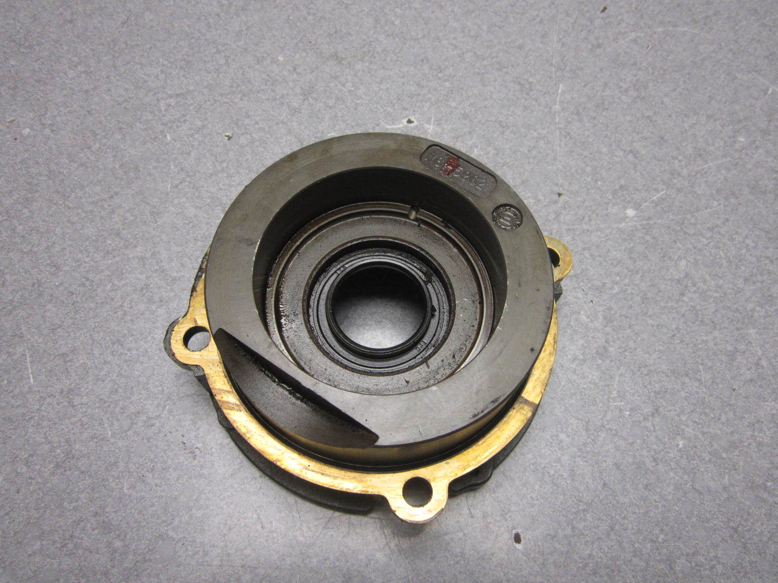1161-6357A 1 Mercury Mariner Upper Crankshaft End Cap 50-70 hp | Green ...
