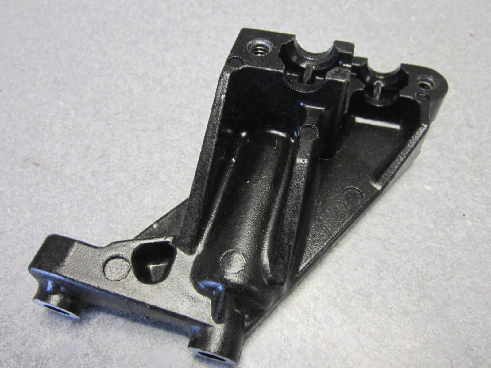 5007027 Control Shift Throttle Cable Anchor Trunnion Evinrude Johnson ...