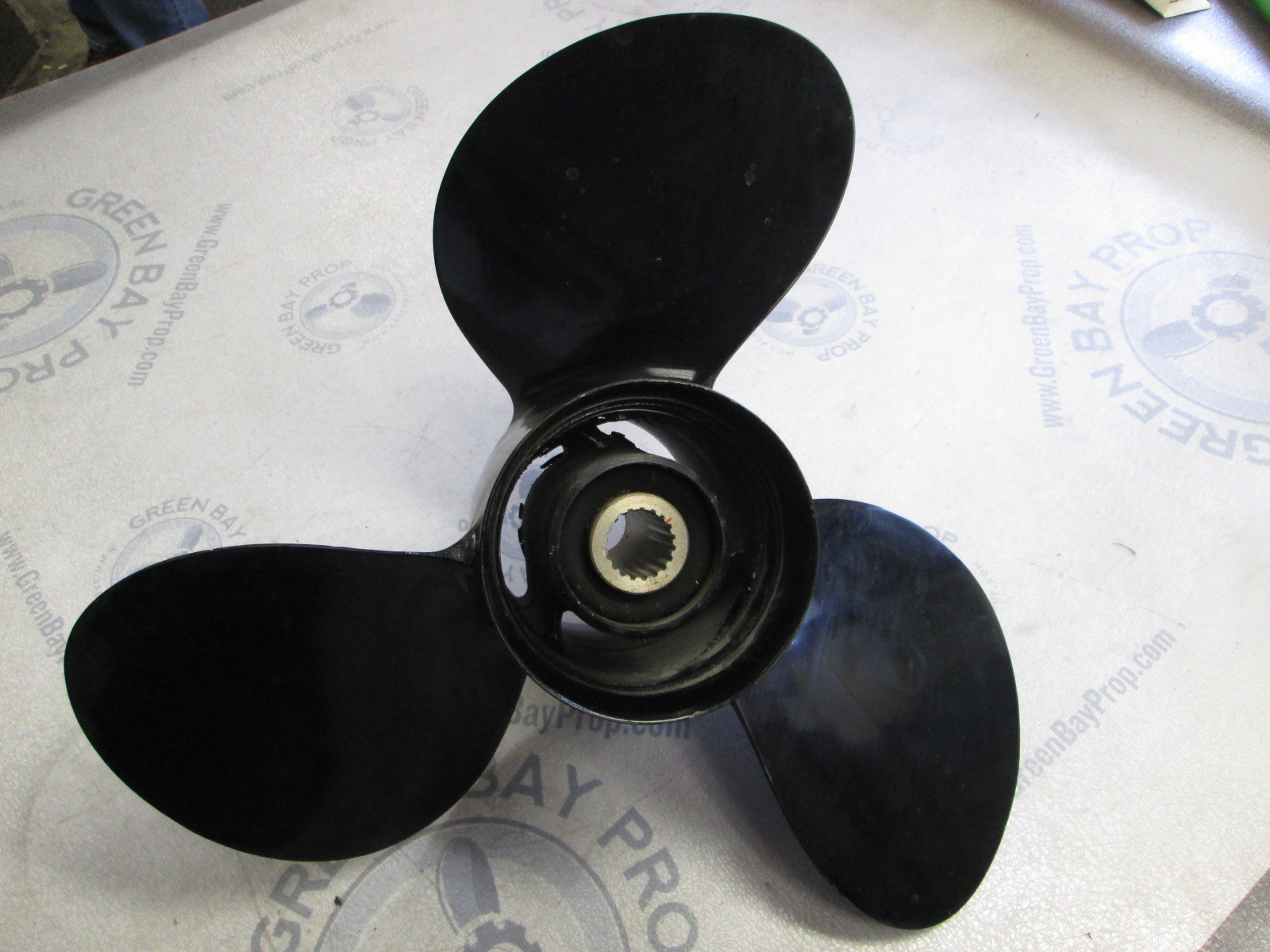 48-63303A1 20 x 17 Pitch LH Boat Prop Fits Mercruiser Bravo II Stern ...