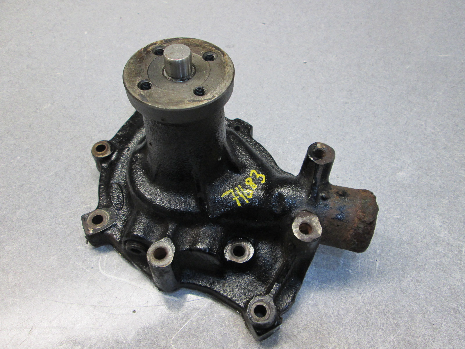 71683 D3JE-AA Mercruiser Ford V8 302 351 233 888 Water Pump 1971-77 ...