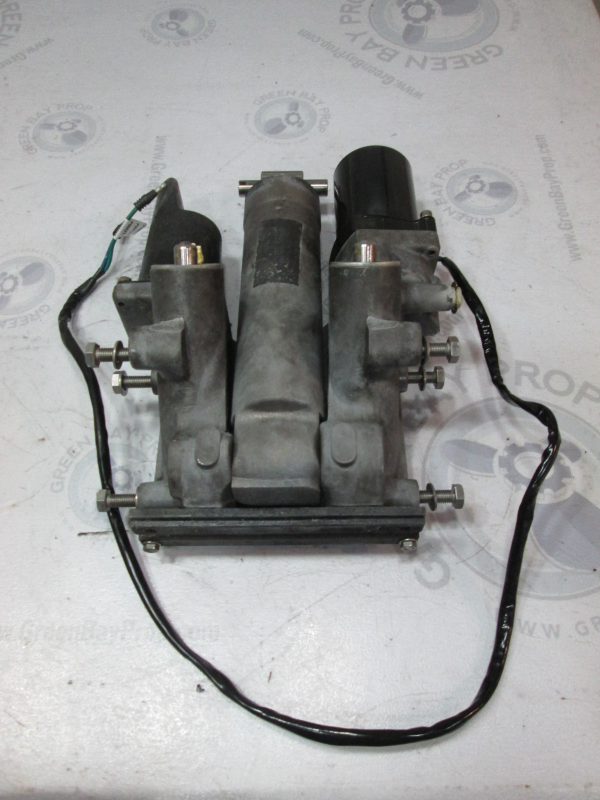 826729T2 855998A10 Mercury Mariner 135-250 Hp V6 Tilt Trim Unit 826729 ...