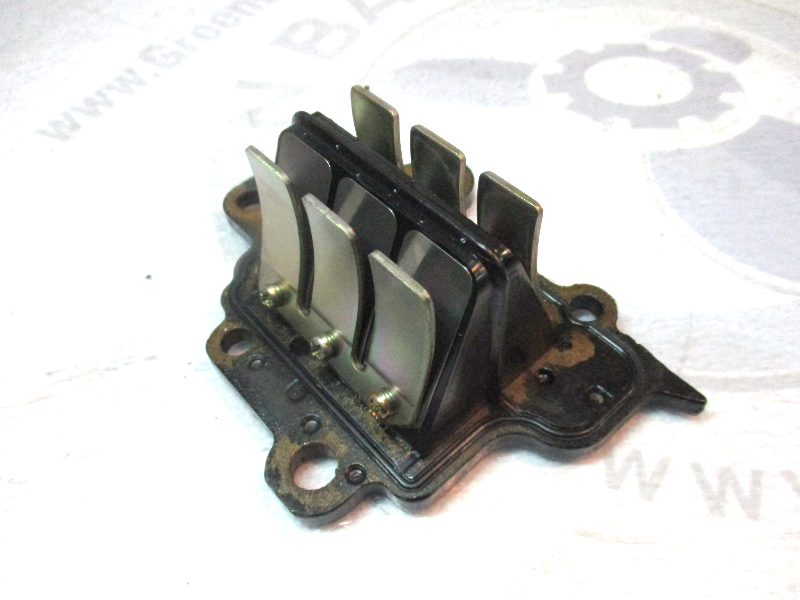 828435A3 Mercury Mariner Outboard 6-15 HP Reed Block Assembly 1994-2006 ...