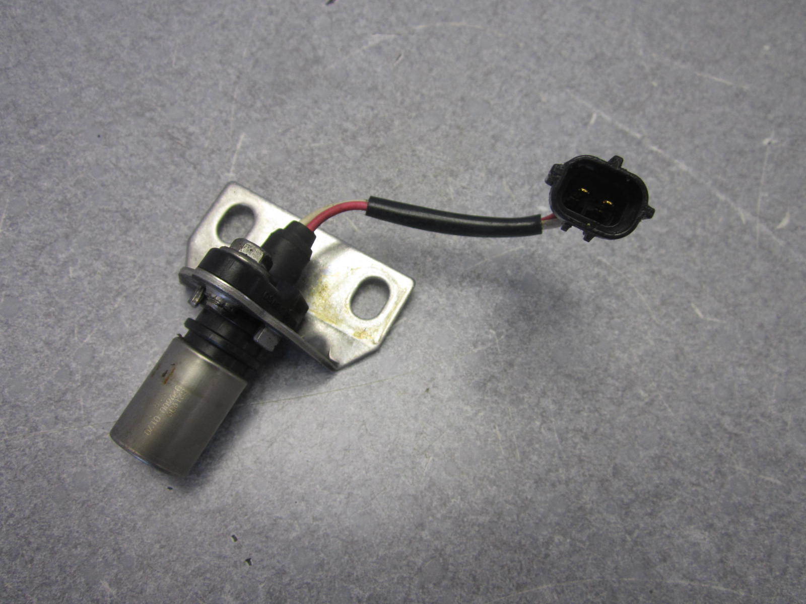 821909 Mercury Outboard Crankcase Sensor for 3.0L 225 250 300 Hp ...