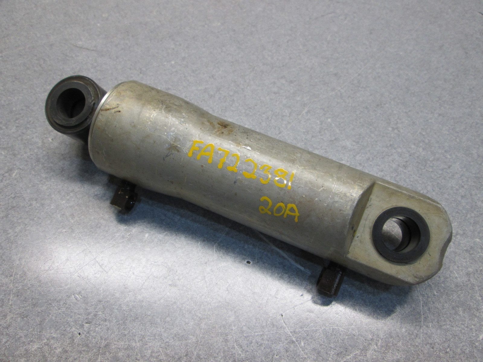 FA695381 Hydraulic Trim Cylinder for Force L-Drive 85 90 120 125 HP ...