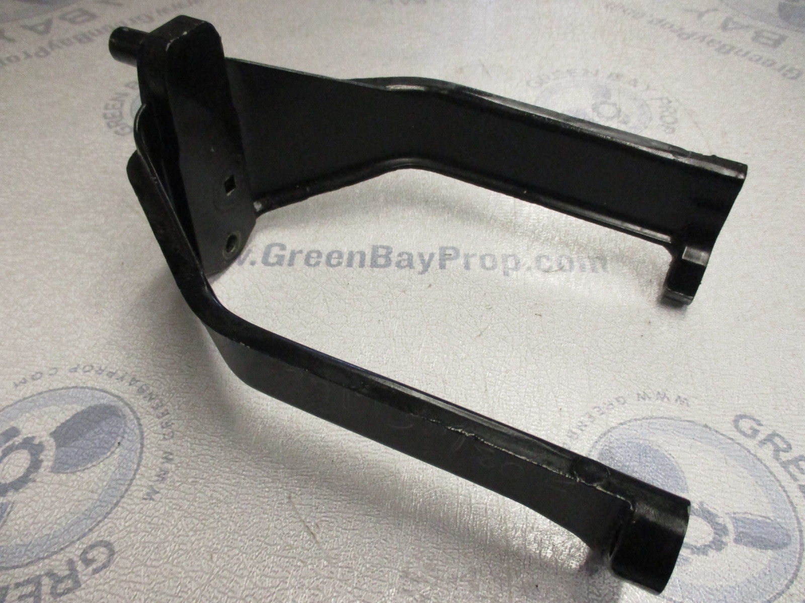 39173 Mercury 350 Outboard 35 HP Rear Support Top Cowl Bracket | Green ...