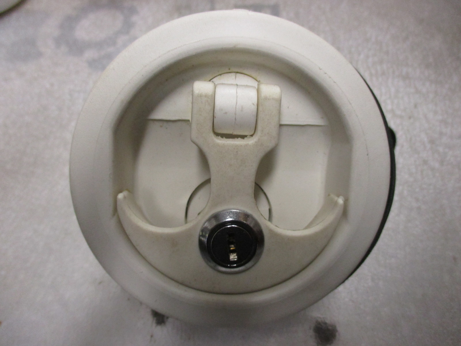 Marine Boat Anchor T-Handle White Flush Mount Lock and Cam | Green Bay ...