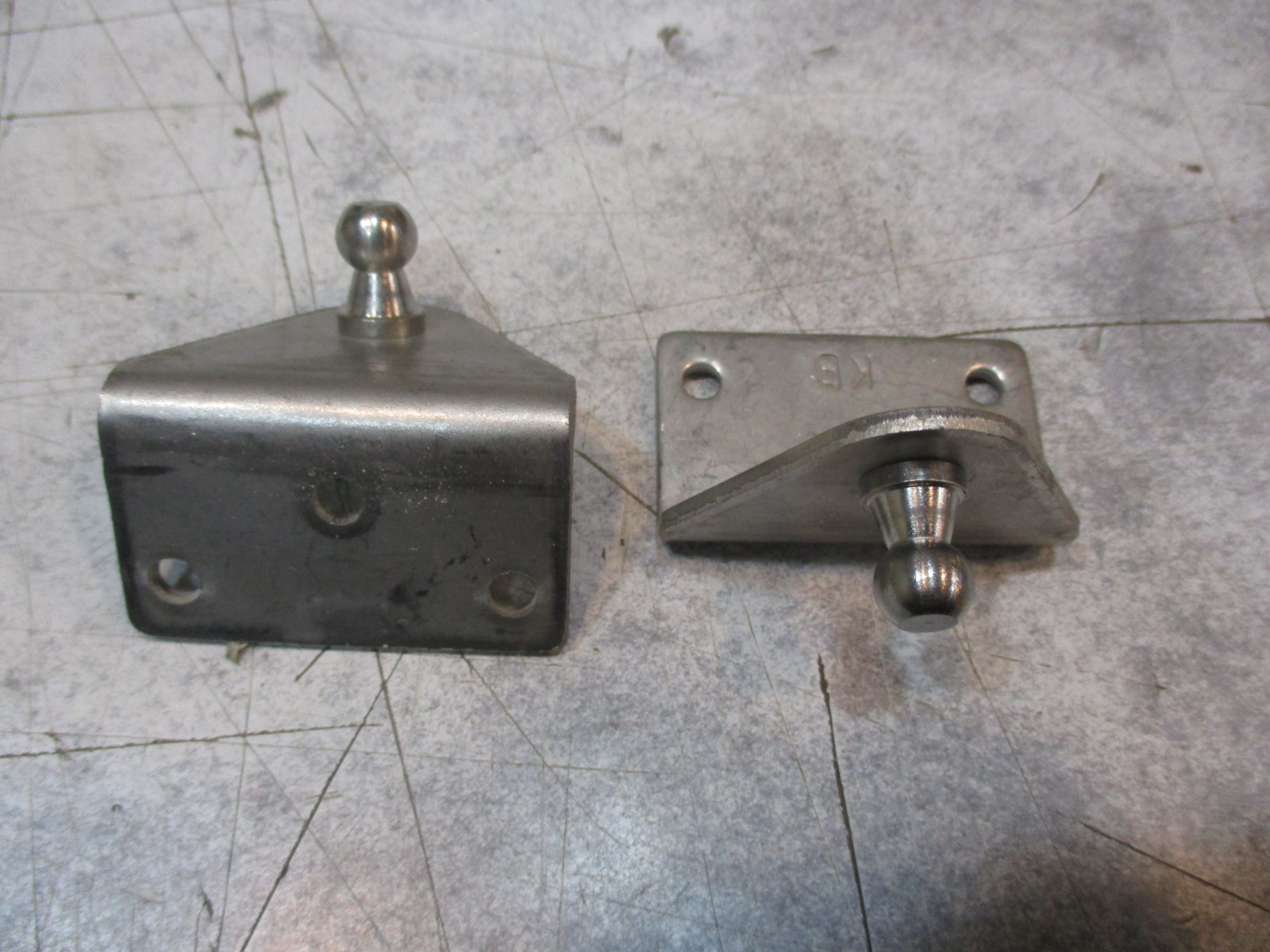 Set (2) Gas Spring Mounting Bracket 2" x 1 1/2" 10mm Ball | Green Bay ...