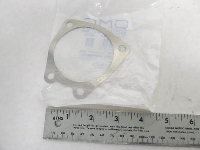 909502 0909502 OMC Stringer Stern Drive Engine Seal Ret Shim .002
