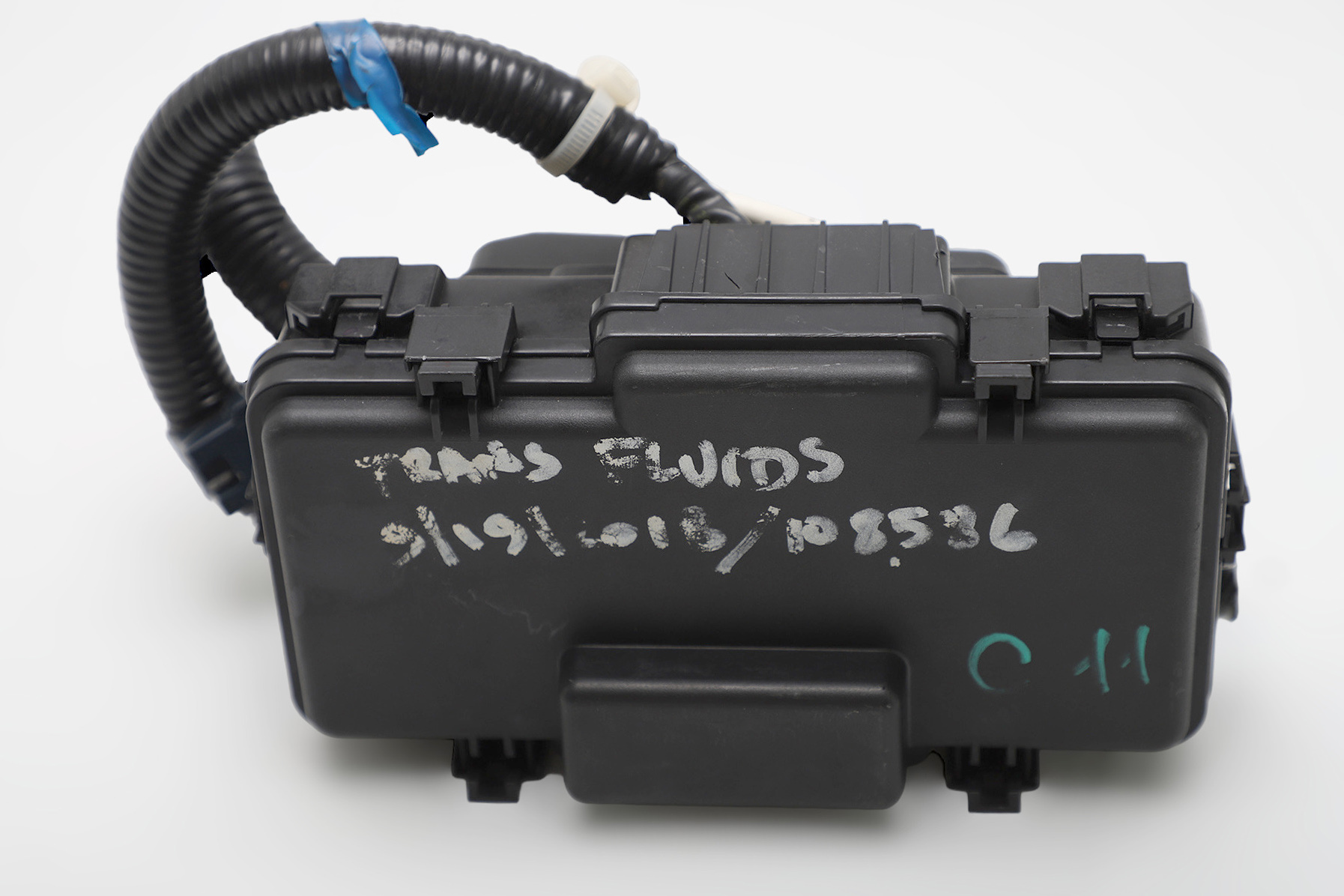 Honda Element EX Under Hood Engine Fuse Relay Box, 38250-SCV-A02, OEM ...