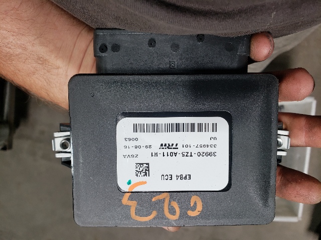 Acura MDX 17-20 EPB Parking Brake Control Module Unit, 39920-TZ5-A01 ...