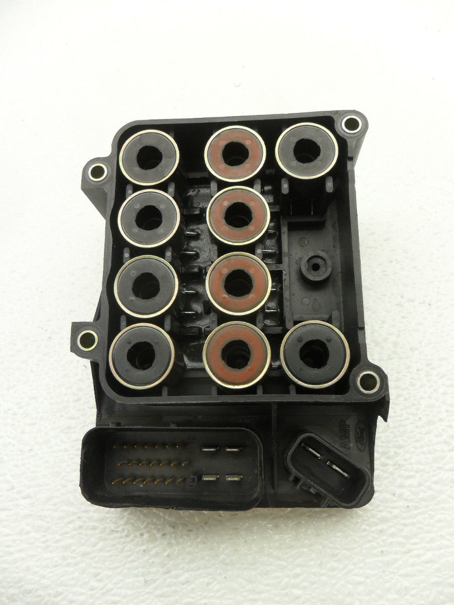 OEM 1997 Lincoln Mark VIII (8) ABS Anti Lock TCS Traction Control ...