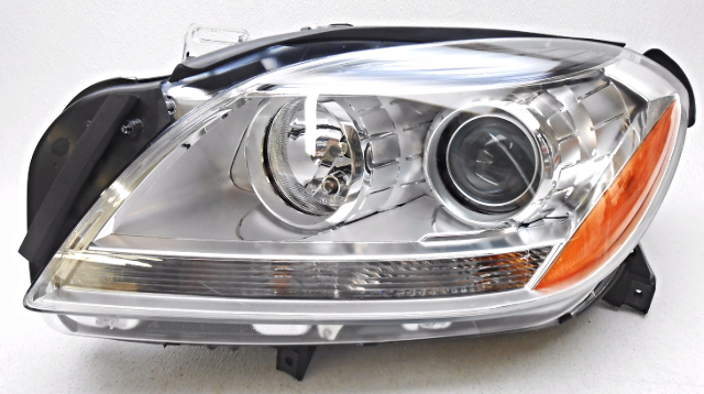 OEM 2012-2015 Mercedes ML250 350 550 Left Halogen Headlamp-Tab Missing ...