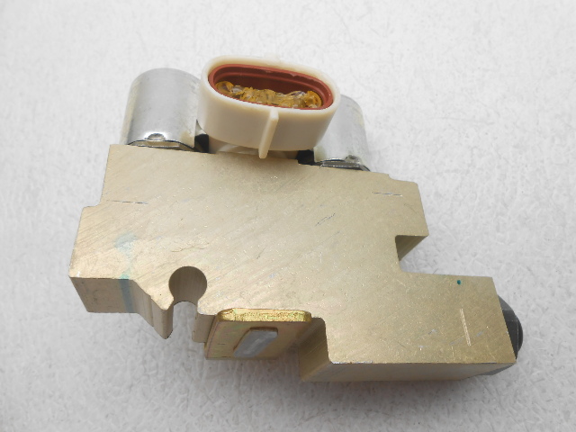 NOS New OEM Ford Brake Proportioning Valve Ford Ranger 2 Wheel ABS E9TZ ...