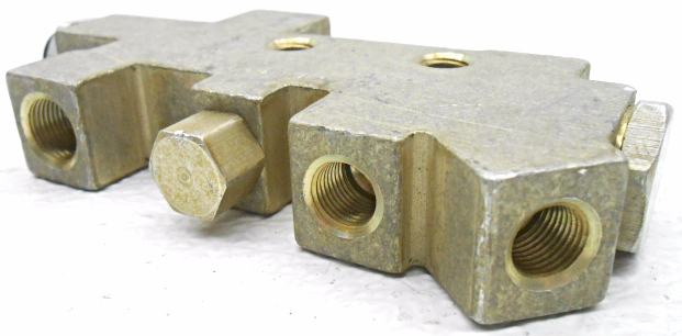 New Old Stock Ford Brake Proportioning Valve Brake Distribution Block ...