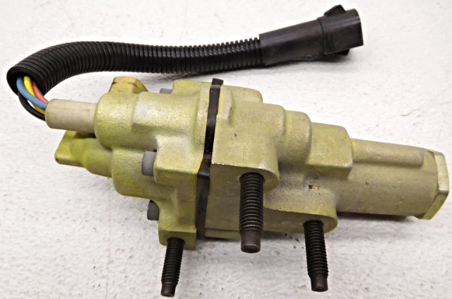 OEM Ford F250 F350 Over 8500GVW Brake Proportioning Valve E7TZ-2B373-A ...