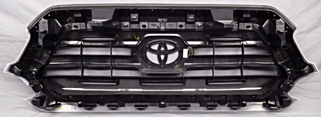 OEM Toyota Tacoma Grille White Without Emblem Surface Scratches 53100 ...