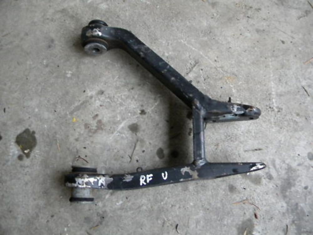 88 Ferrari Mondial control arm right front upper 131900 328 | S Auto Parts