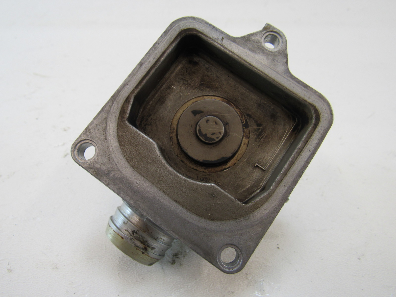 09 Mercedes W221 S600 valve, water coolant 0021407760 | S Auto Parts