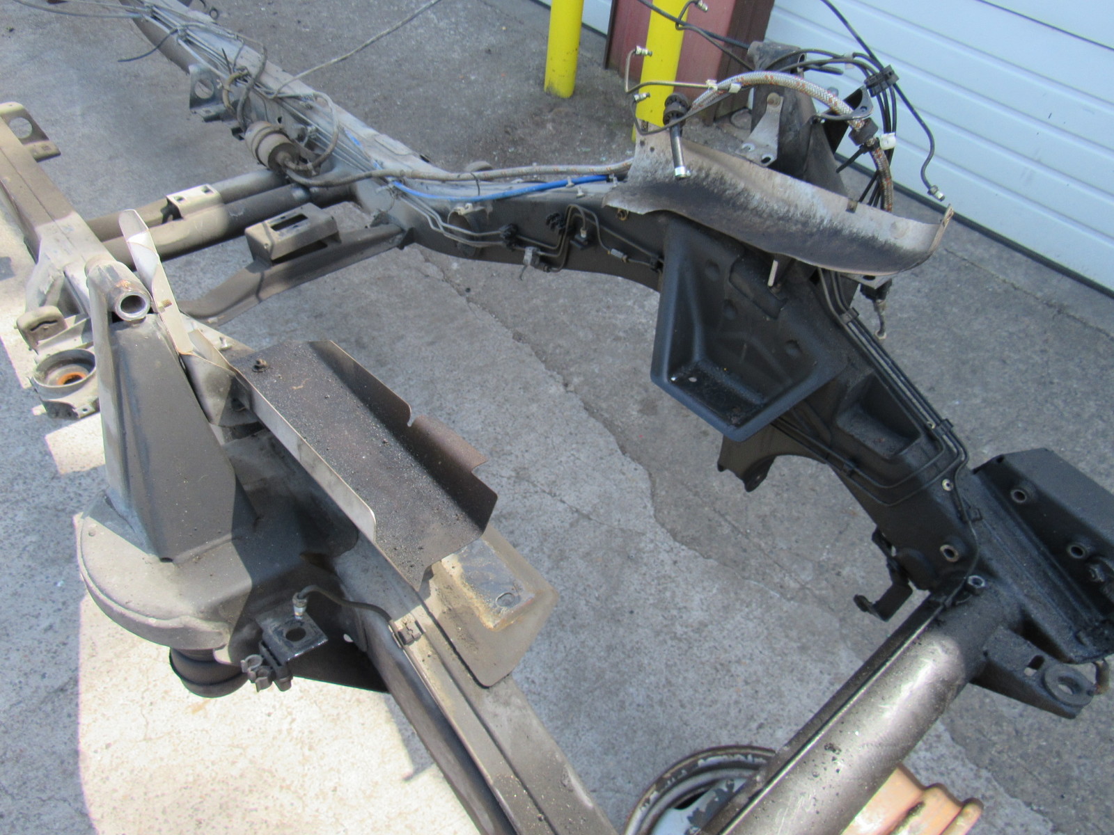 04 Mercedes W463 G55 G500 frame chassis | S Auto Parts