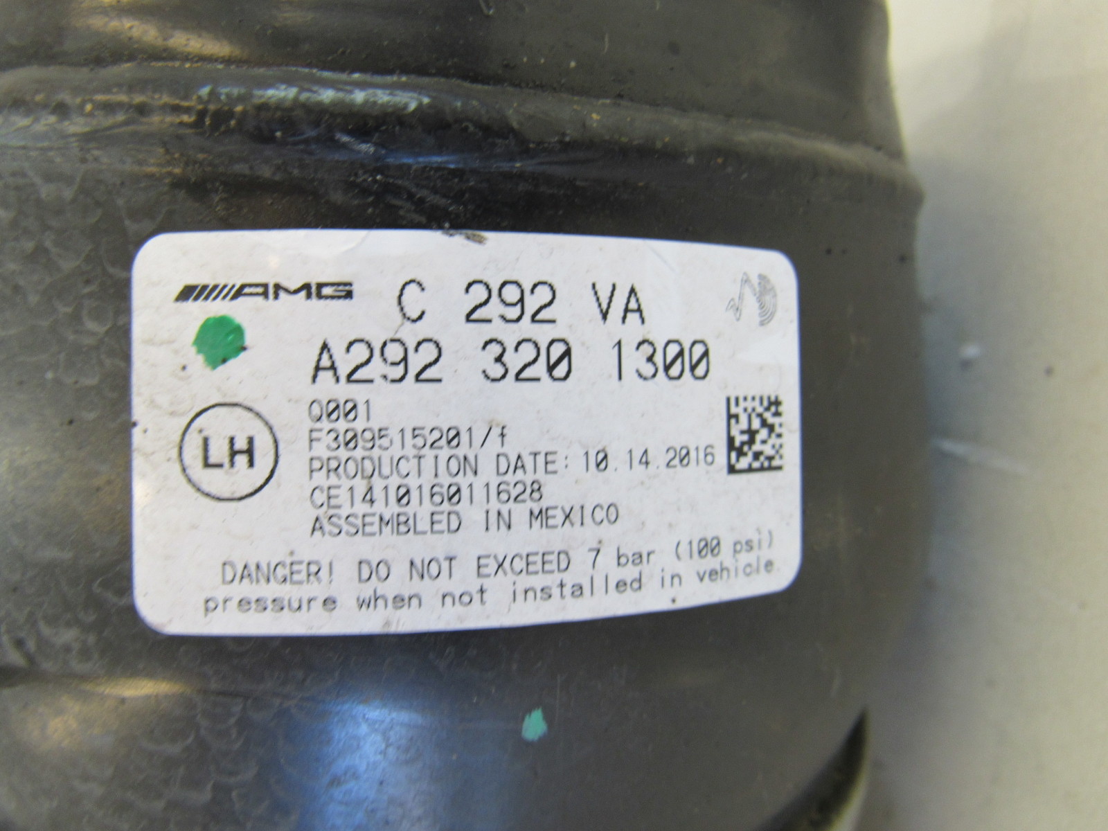 17 Mercedes X166 GLS63 shock absorber, strut, left front 2923201300 | S ...