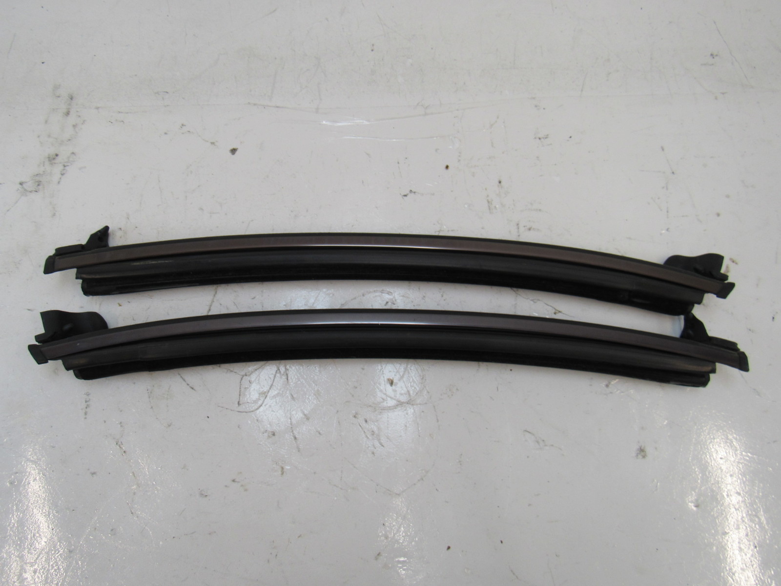 03 Mercedes R230 SL500 SL55 seal set, hard top, left and right ...