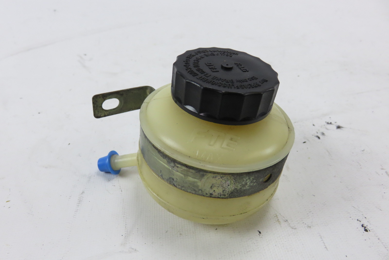 02 Mercedes W463 G500 brake fluid tank reservoir