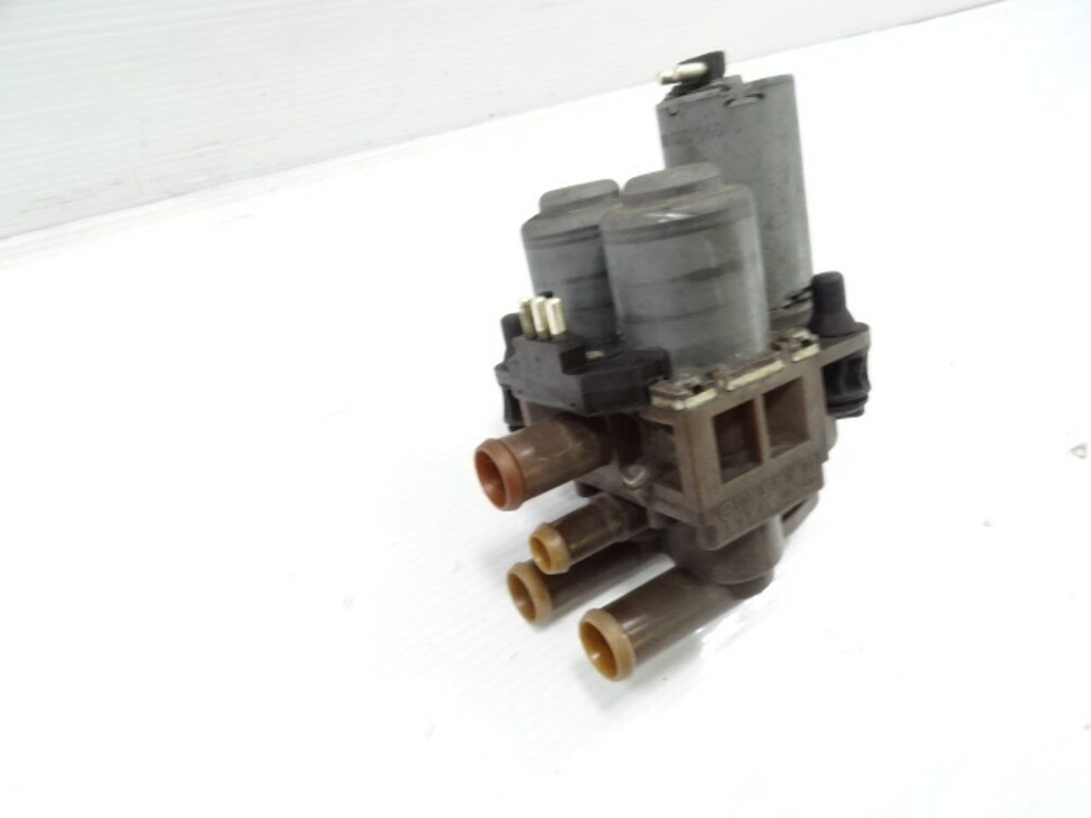 97 Mercedes W140 S320 S500 heater control valve, 0018301484 | S Auto Parts