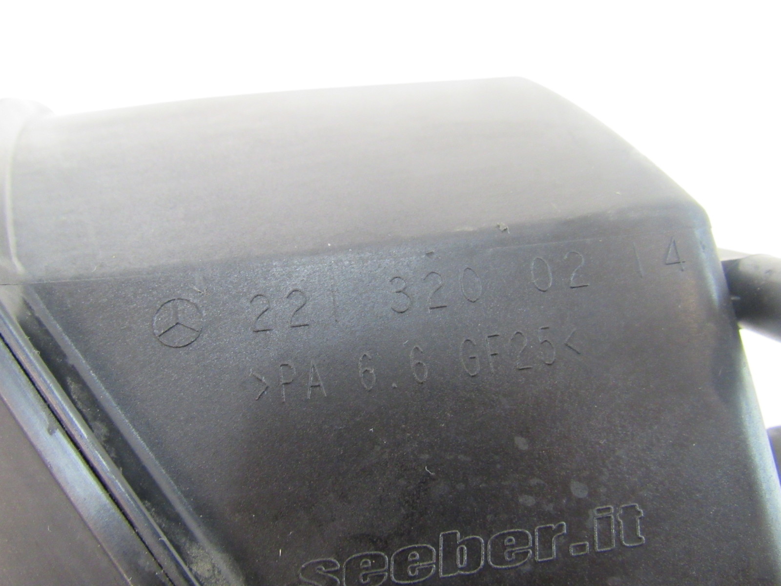 Mercedes W221 S550 S600 tank, suspension fluid reservoir 2213200214 ...