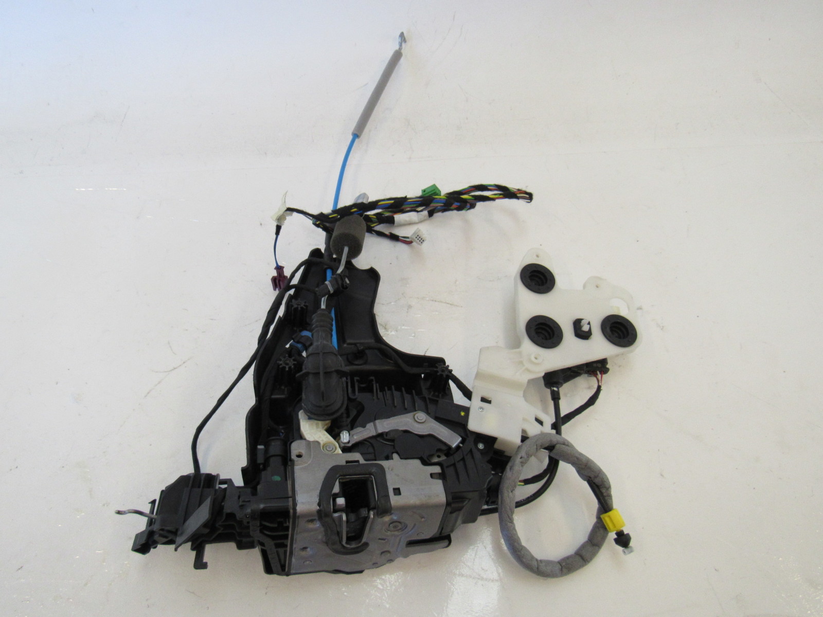 Mercedes C217 S550 S63 door lock actuator, left 0997200701 | S Auto Parts