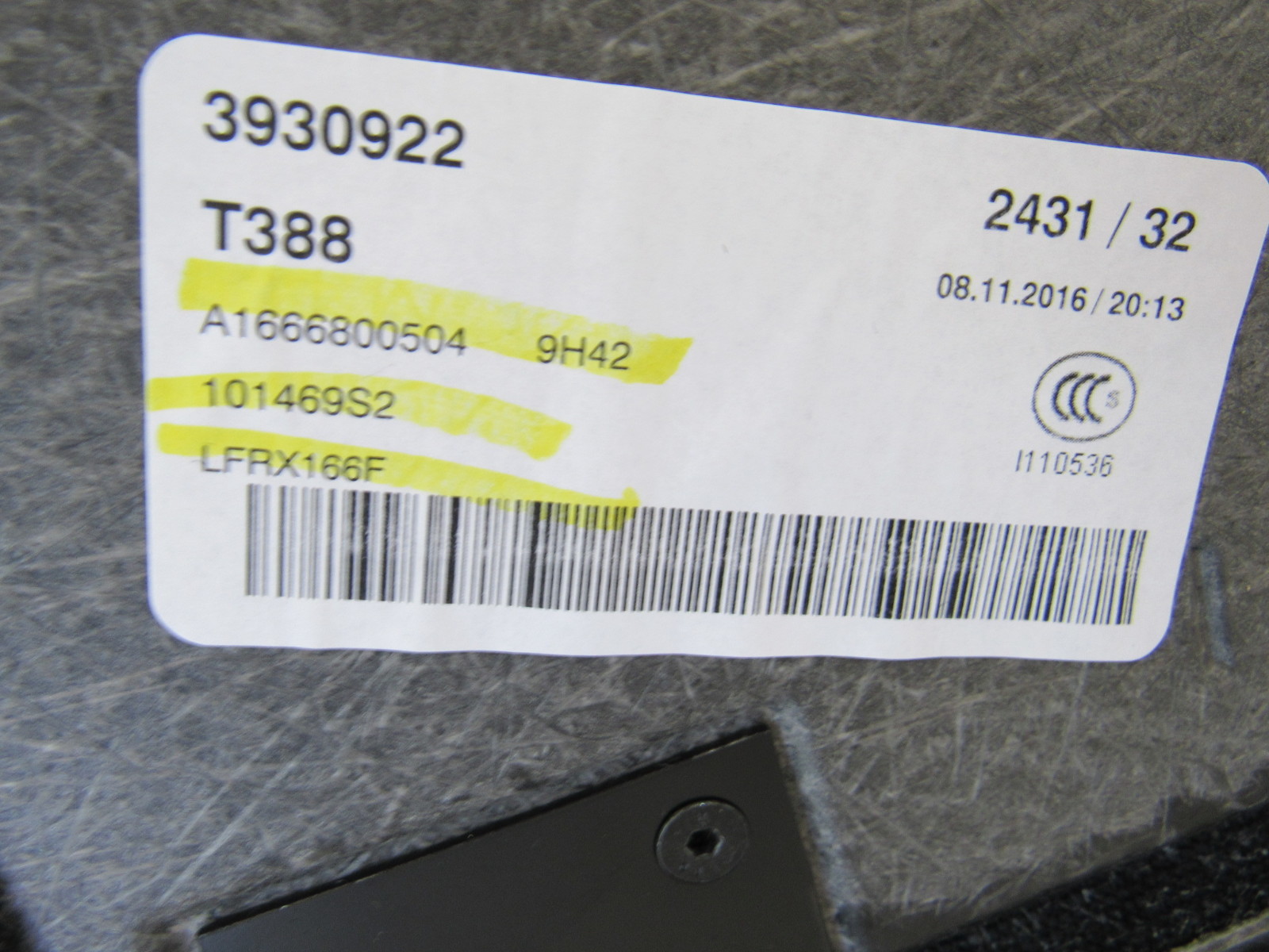 Mercedes X166 GLS63 GLS450 trim, floor, rear 1666800504 black | S Auto ...