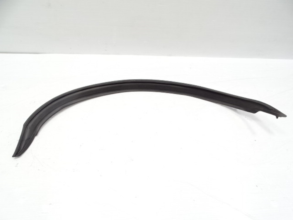 Mercedes R172 SLC43 SLC300 seal, b-pillar, left rear 1726310198 | S ...