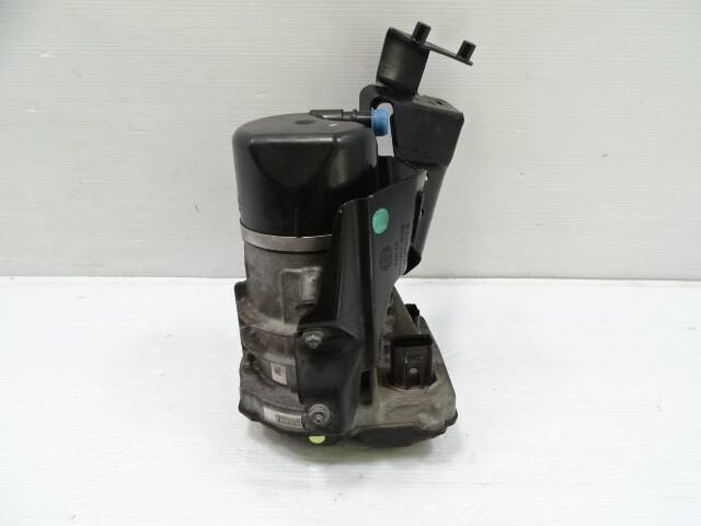 10 Mercedes W221 S400 S550 power steering pump, 2214600980 | S Auto Parts