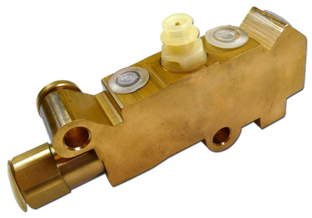 GM Universal Brass Finish Disc/Disc Proportioning Valve Brake Prop ...