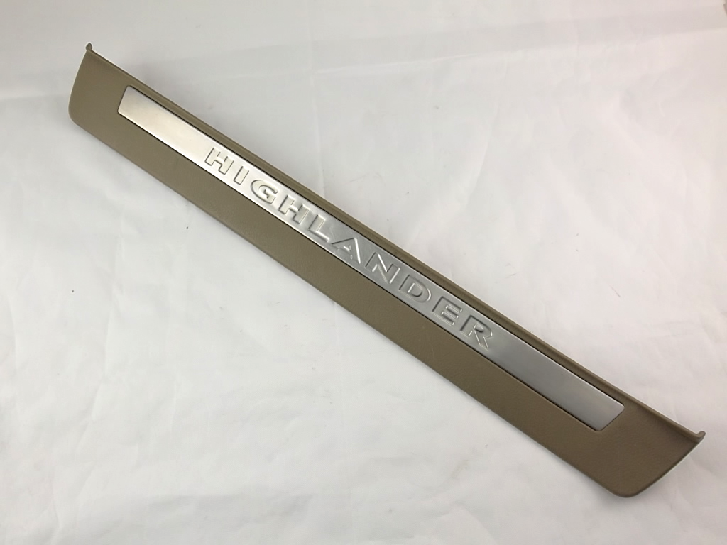 Front Door Sill Scuff Plate Driver 67912-0E050 Toyota Highlander 2010 ...