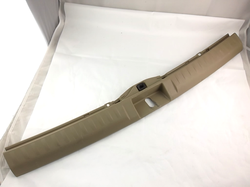 2008-2013 Toyota Highlander Rear Trunk Plate Finish Trim 58387-0E040 ...