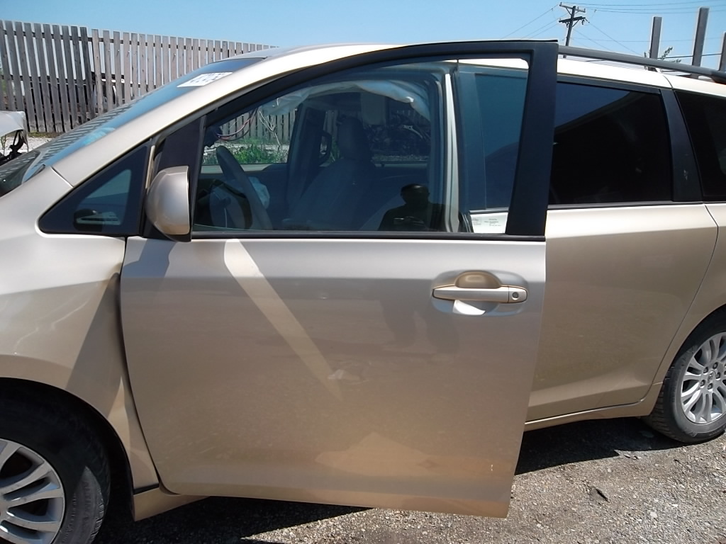 Front Door Driver Gold Paint Code 4T8 67002-08060 Toyota Sienna 2011 ...