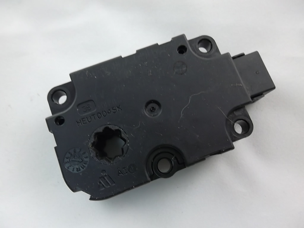 Heater Servo Actuator Motor 099 906 35 02 Mercedes Benz GLB250 2020 ...